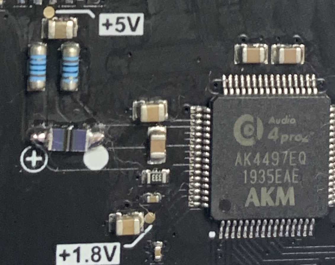 SMSL DAC M300MarkII 改造1 内部電源に薄膜高分子積層コンデンサー追加